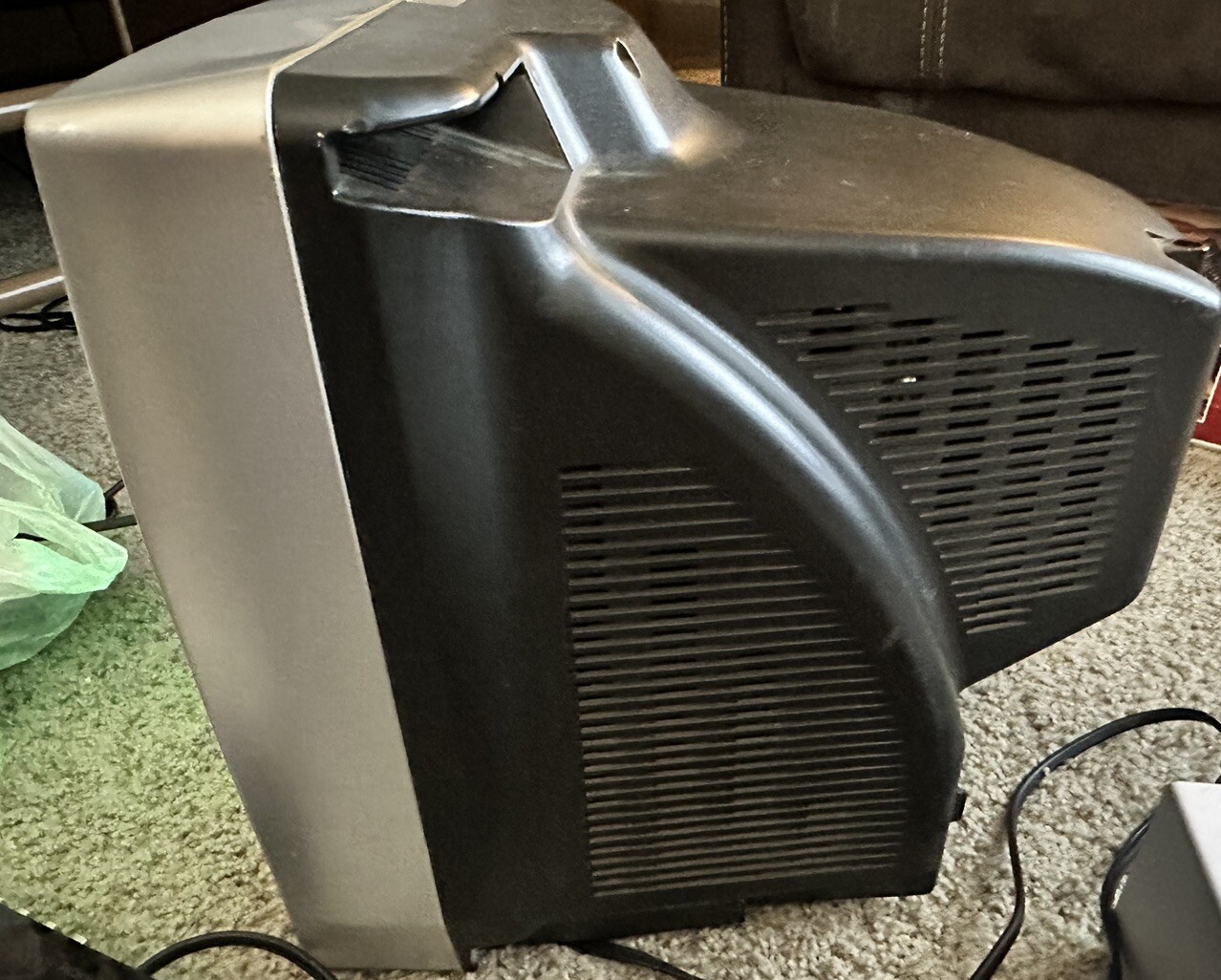 DURABRAND 13" Color CRT TV Retro Gaming Television **Model DU1301 ...