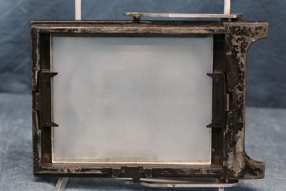 Graflex Crown Speed Graphic 4X5 Graflok back w/ gg & Fresnel XLNT paint ...