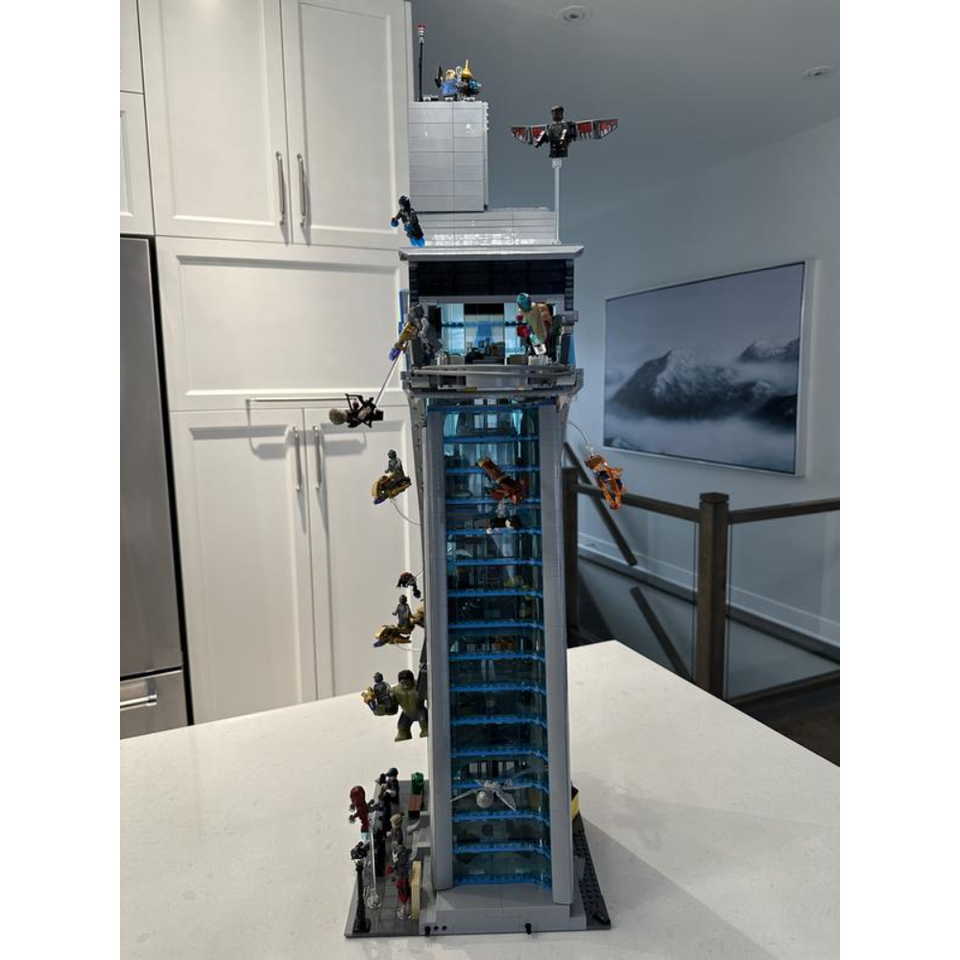 NEW Avengers Tower 5,201 Pieces Ultimate Marvel Superhero Building Set ...