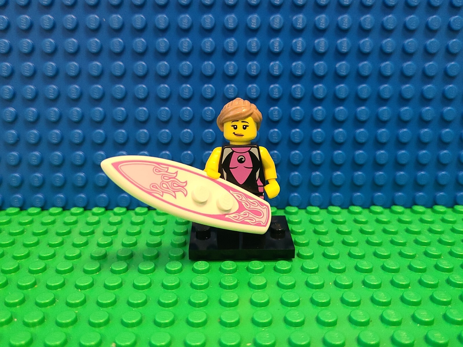 Lego Surfer Girl Minifigure Collectible Series 4 Complete 8804 CMF Rare ...