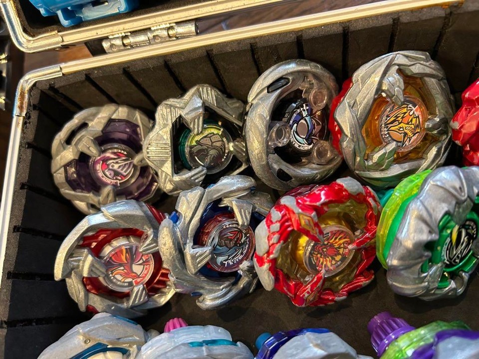 Beyblade X Lot: 16 Beyblades, Launchers, Customization Set & Storage ...