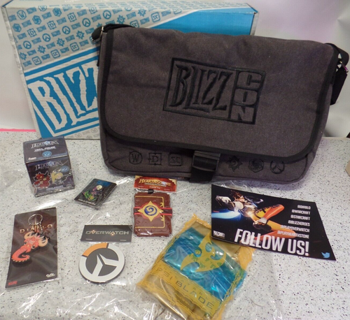 Blizzard BLIZZ CON 2015 Messenger Bag New Box w pins funko figure keychain tag | eBay