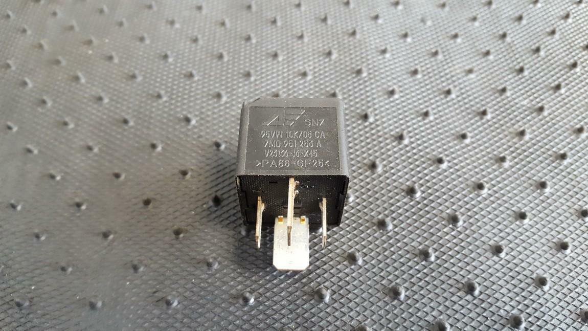 95VW10K705CA V23136-J6-X45 7M0951253A Relay module Volkswagen Golf ...