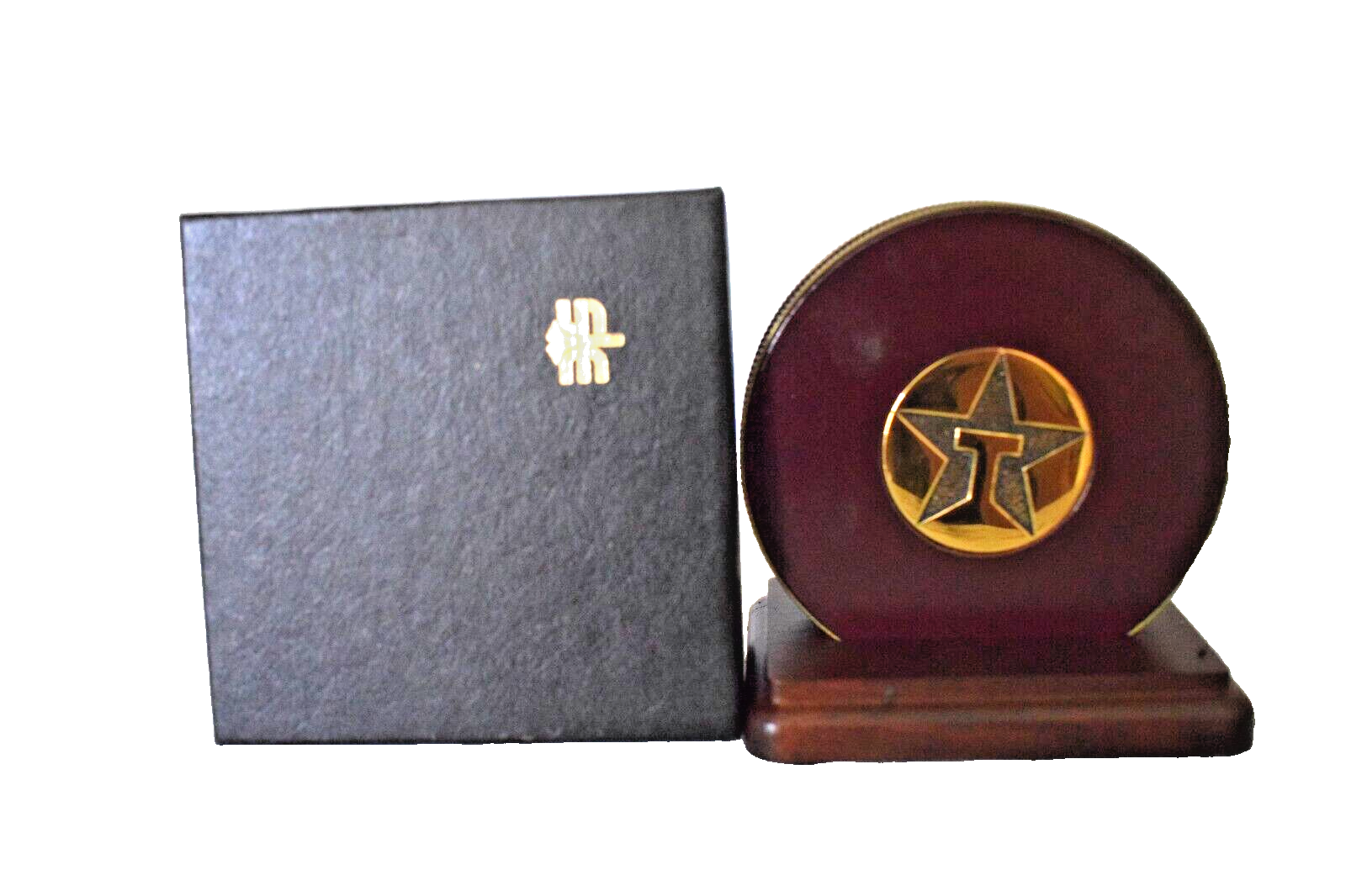 Texaco Executive Coaster Set 2 Brass Logo Leather Cork Back Stand BTS ...