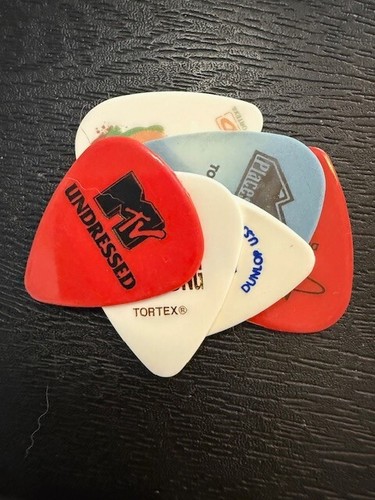 RANDOM PICK LOT #8 / LOT OF (6) AUTHENTIC TOUR GUITAR PICKS!! | eBay