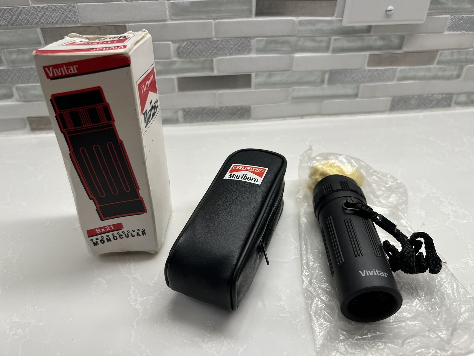 VINTAGE Marlboro Unlimited Vivitar Monocular Scope 8x21 Original Case ...