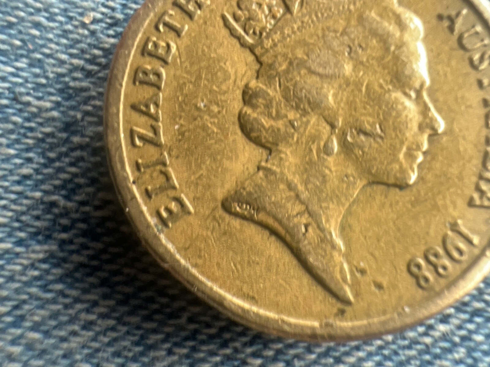 RARE.. 1988 2 dollar coin / with the initials HH and RDM . | eBay Australia