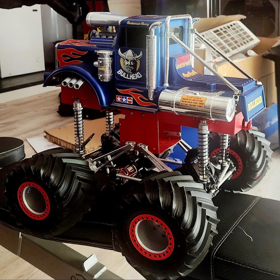 CUSTOM TAMIYA BULLHEAD RC MONSTER TRUCK.. TRUCK...PROLINE..SASSY ...