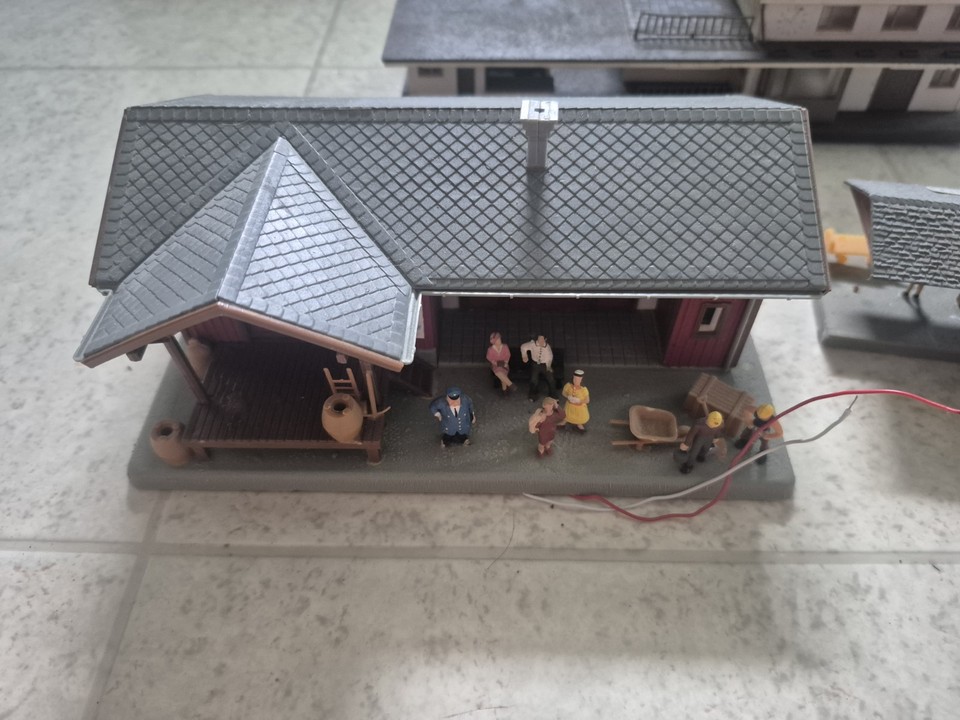 Model Power and POLA N Scale Building- Assembled Lot of 3 buildings | eBay