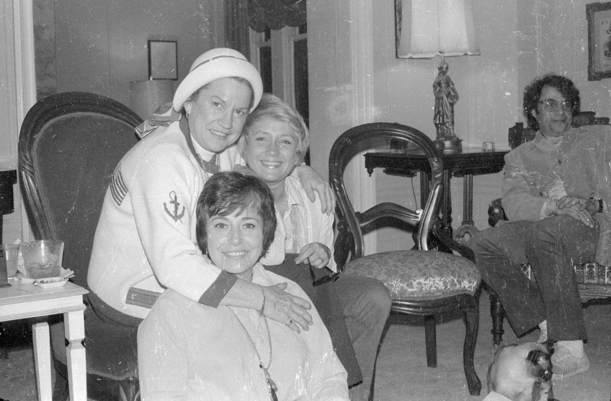 Lot (4) 1970s MAXENE ANDREWS, LYNDA WELLS & ANITA DARIEN Orig 35mm ...