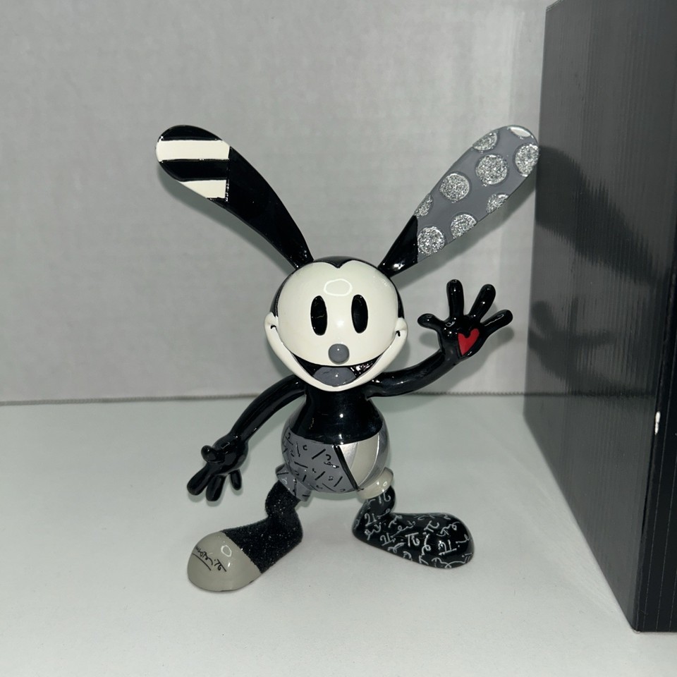 Disney Romero Britto Oswald the Lucky Rabbit Figurine Heart Hand ...