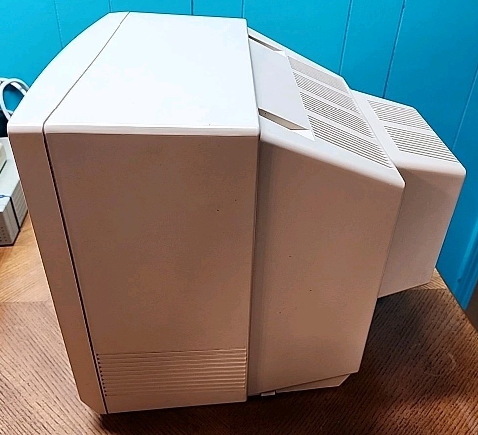 Working Commodore Color Display Monitor Model 1084 With Cables | eBay