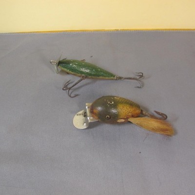 Pair Wooden Vintage Creek Chub Dingbat & Unknown Torpedo Green Back ...