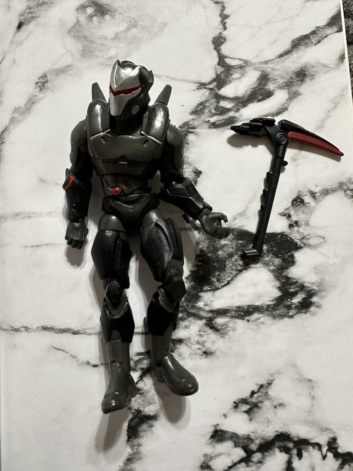 Fortnite Omega Ultron Solo Mode Epic Games Jazwares 4” Action Figure ...