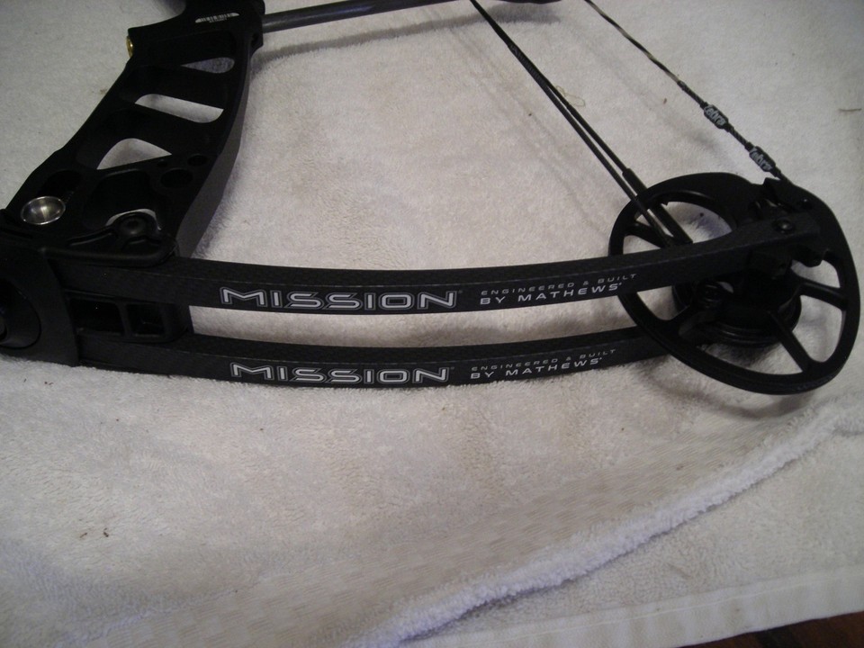 NEW Mission By Mathews MXR LEFT HAND LH CAMO Compound Bow 40-70# | eBay