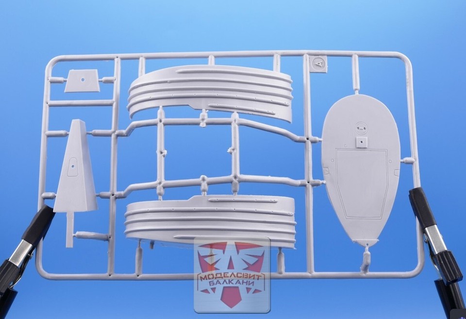 Sova Model 72071 1/72 BB-19 "Boomin Beaver" security tug boat Plastic ...