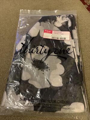 NIP New Thirty One 31 Avenue Scarf White Poppy Black White (LE) | eBay