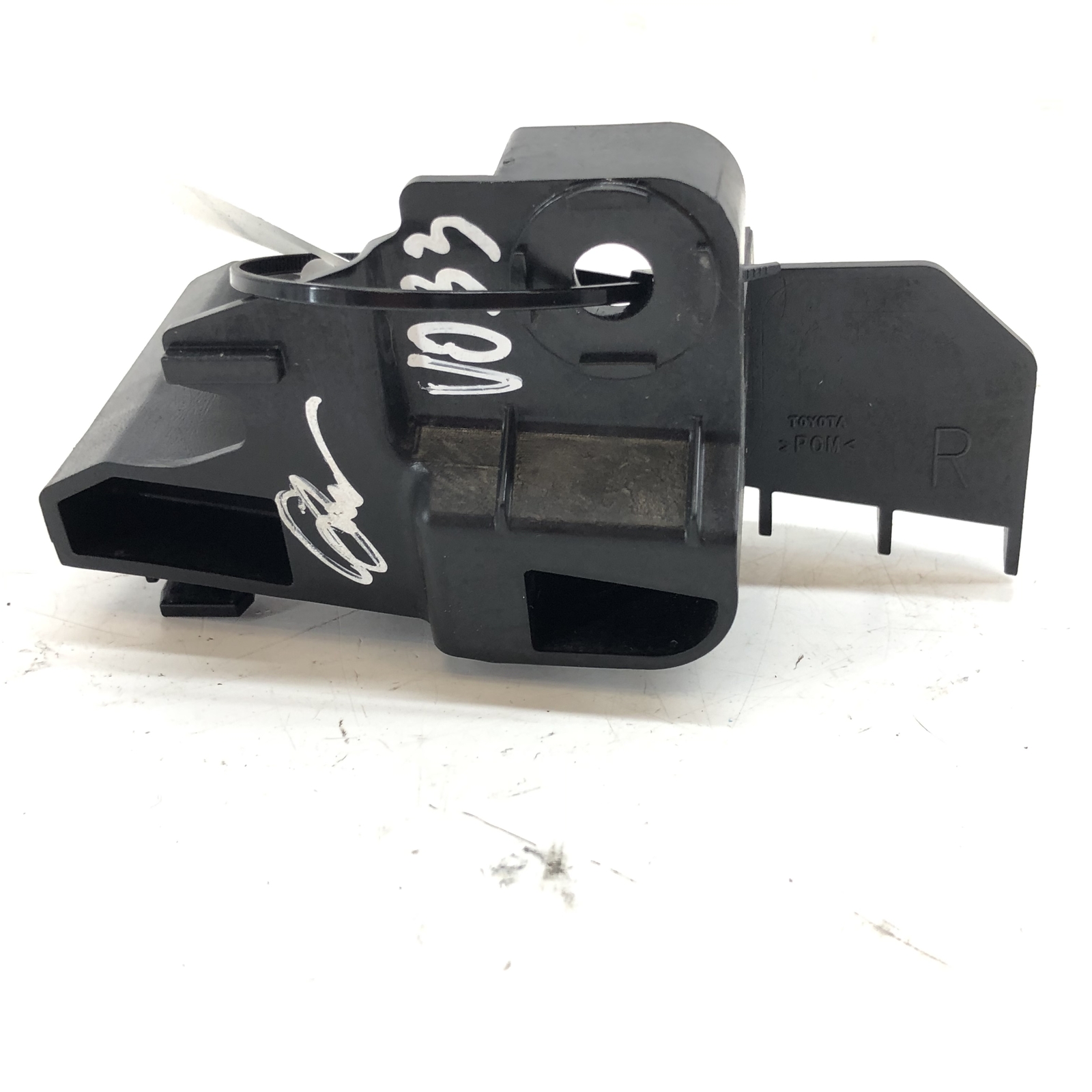 Toyota YARIS 2015 - 17 Rear Right Bumper Bracket Support 52155-0d100 ...