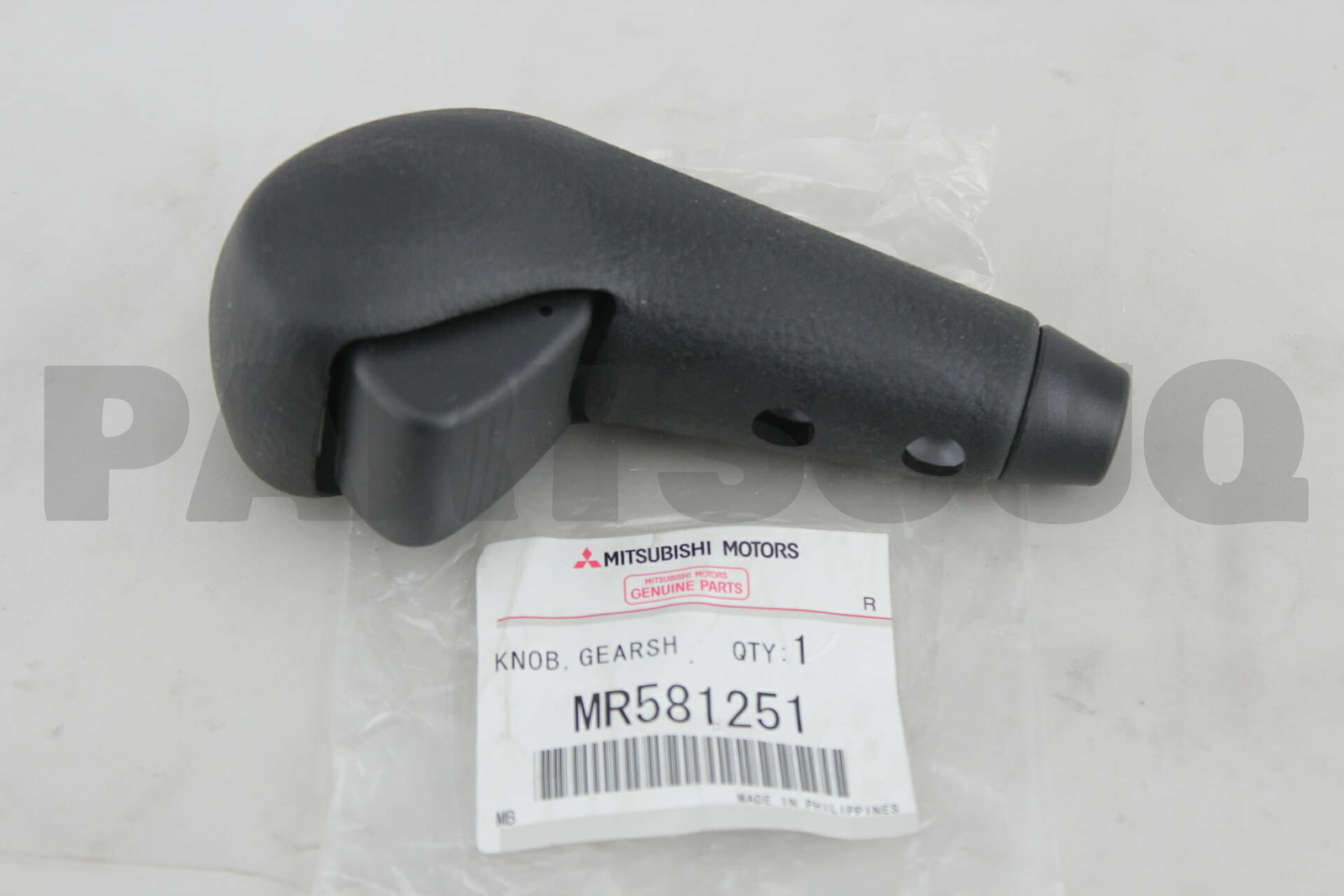 MR581251 Genuine Mitsubishi KNOB,GEARSHIFT LEVER | eBay