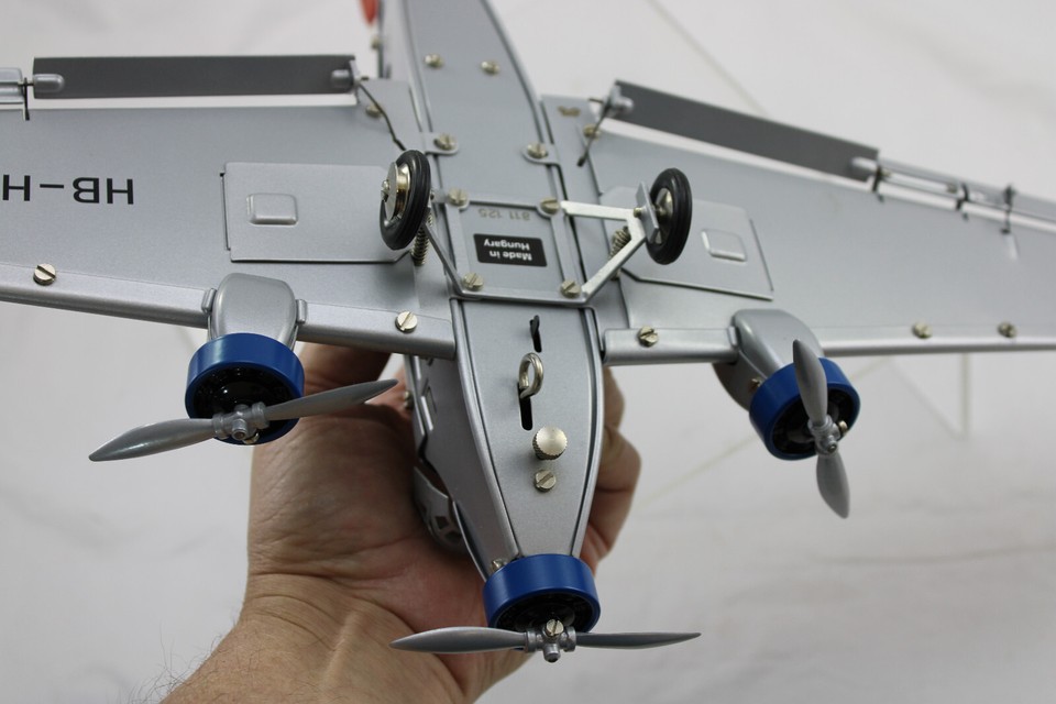 Marklin - JU-52 Swiss Version - Wind Up Tinplate Tri-Motor Airplane ...