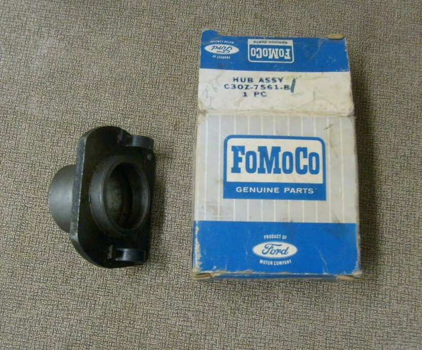 Ford FOMOCO Hub Assembly C30Z 7561-B in original box Vintage vehicle ...