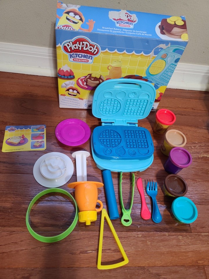 Hasbro Breakfast Bakery Play-Doh Kitchen Creations Waffle Maker | eBay