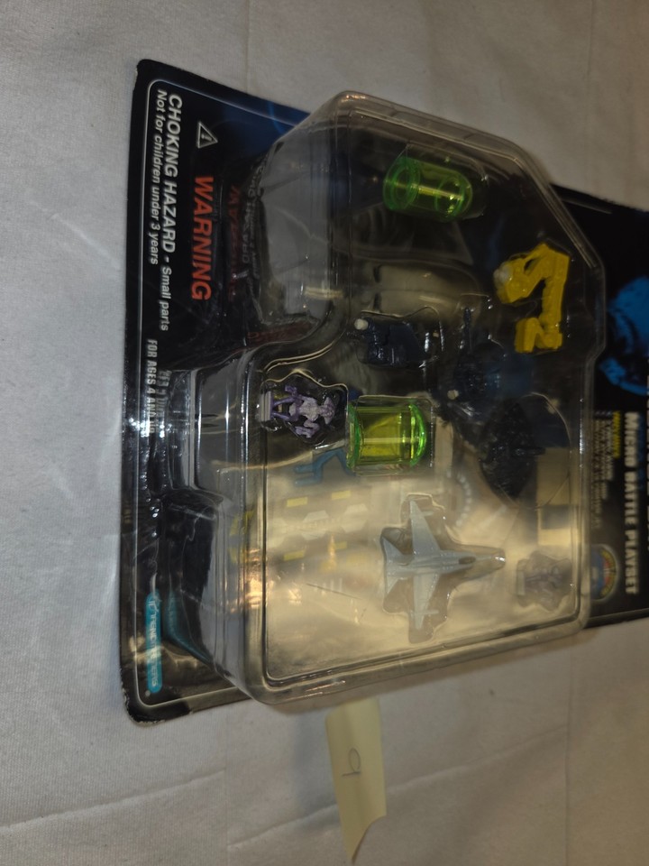 Independence Day ID4 Area 51 Micro Battle Playset 1996 Vintage Sealed ...