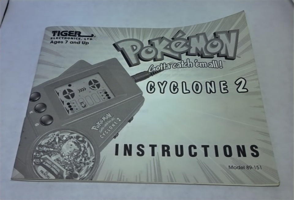 TOMY 1998 Pokemon Cyclone 2 Handheld Video Game VINTAGE Retro Battle ...