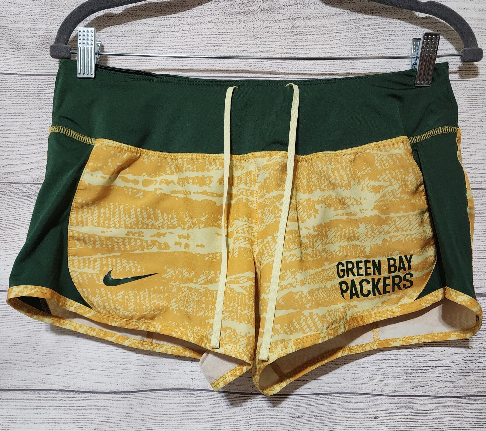 Nike Dri-Fit Green Bay Packers NFL Team Apparel Athletic Shorts **Women ...