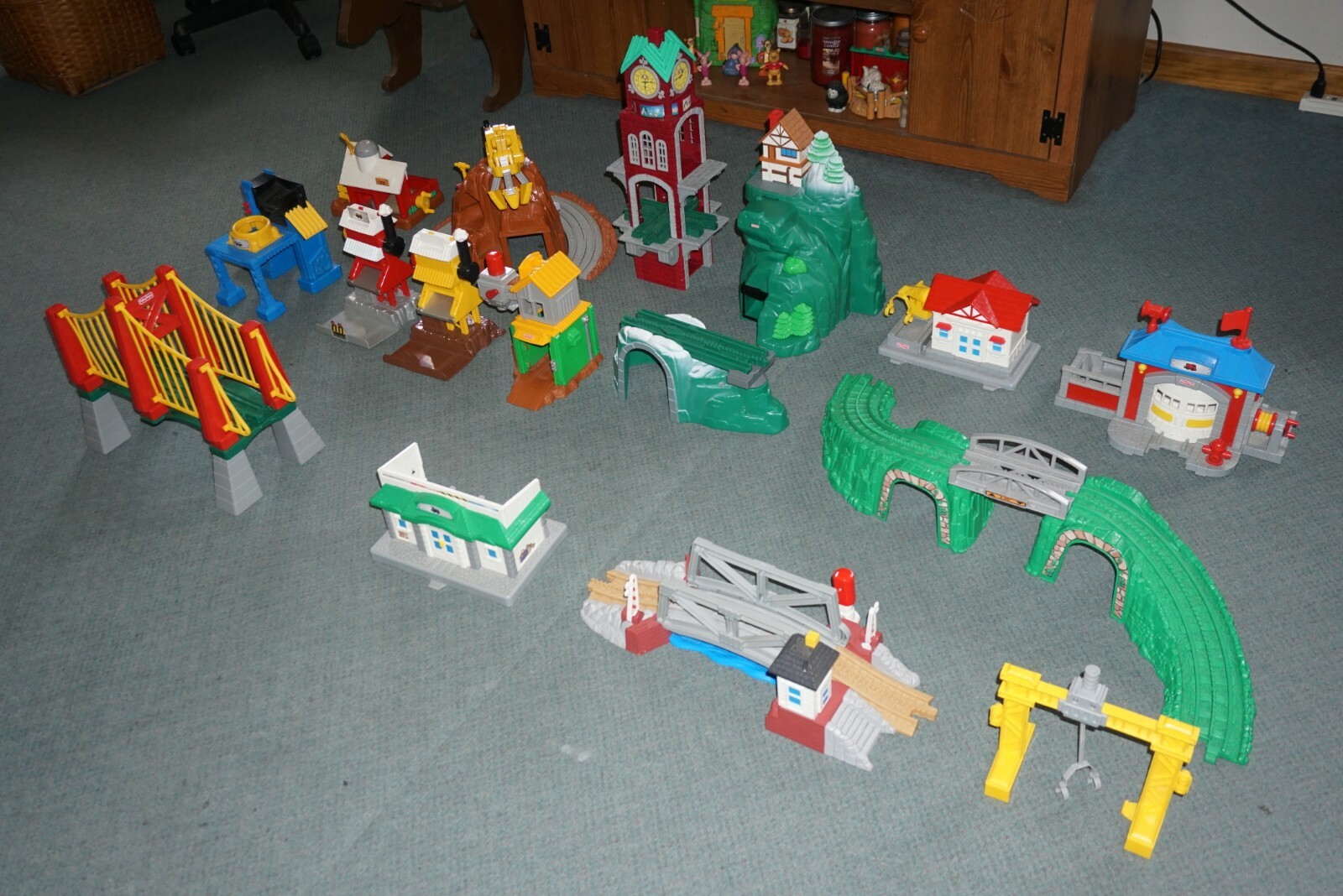 Fisher Price GeoTrax Train Toy Sets Huge Lot - 245 Pieces | eBay