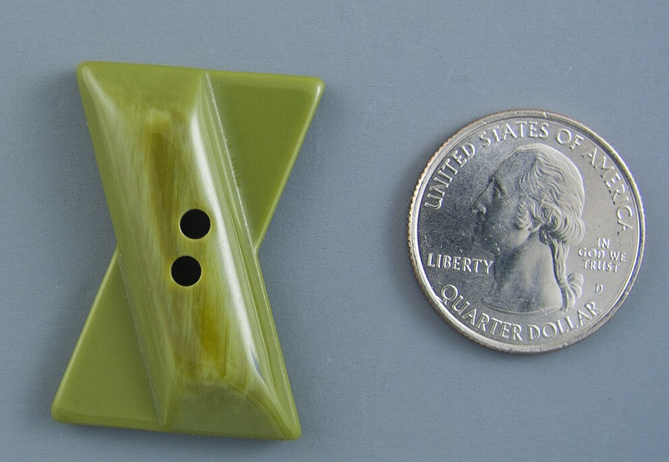 TOGGLE CLOTHING BUTTON - OLIVE GREEN | eBay