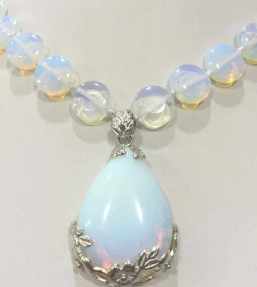 Stunning 12mm White Moonstone Coin Beads & Teardrop Pendant Necklace 18 ...