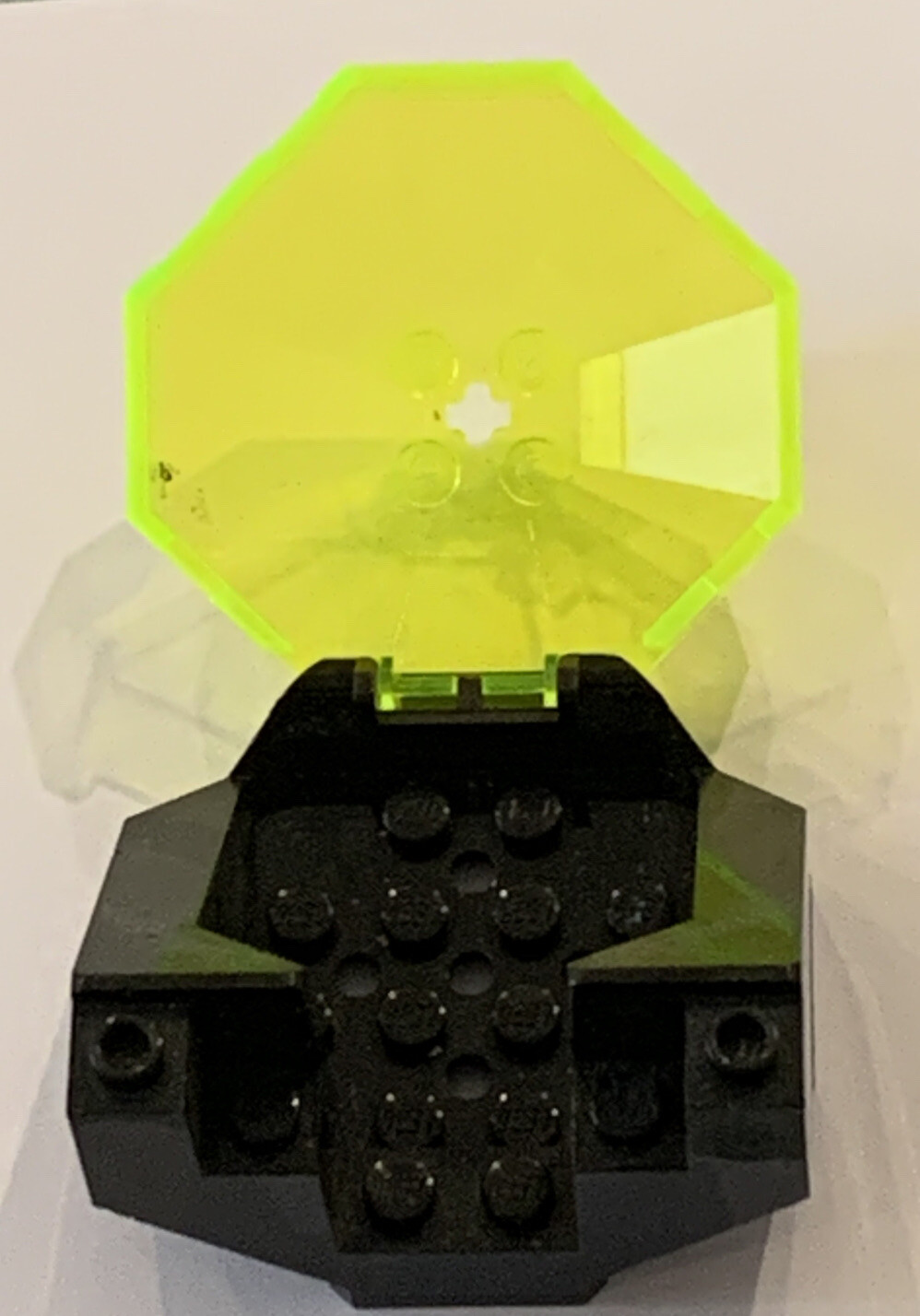 Lego Canopy 6x6 Octagonal Dome '+' hole 2418 Trans Neon Green & Cockpit ...