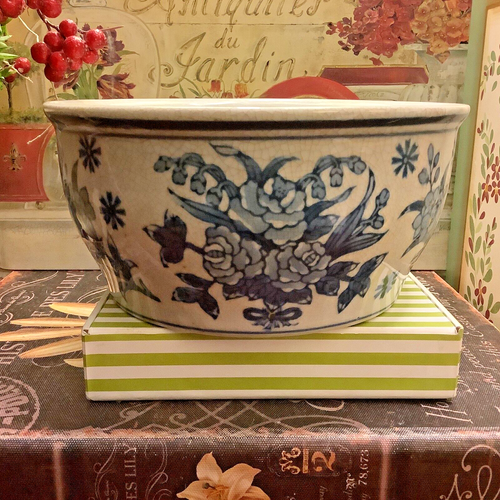 Cache’/Flower Pot~8.25” Round X 4”H~Blue & White Floral~Crackled Finish ...