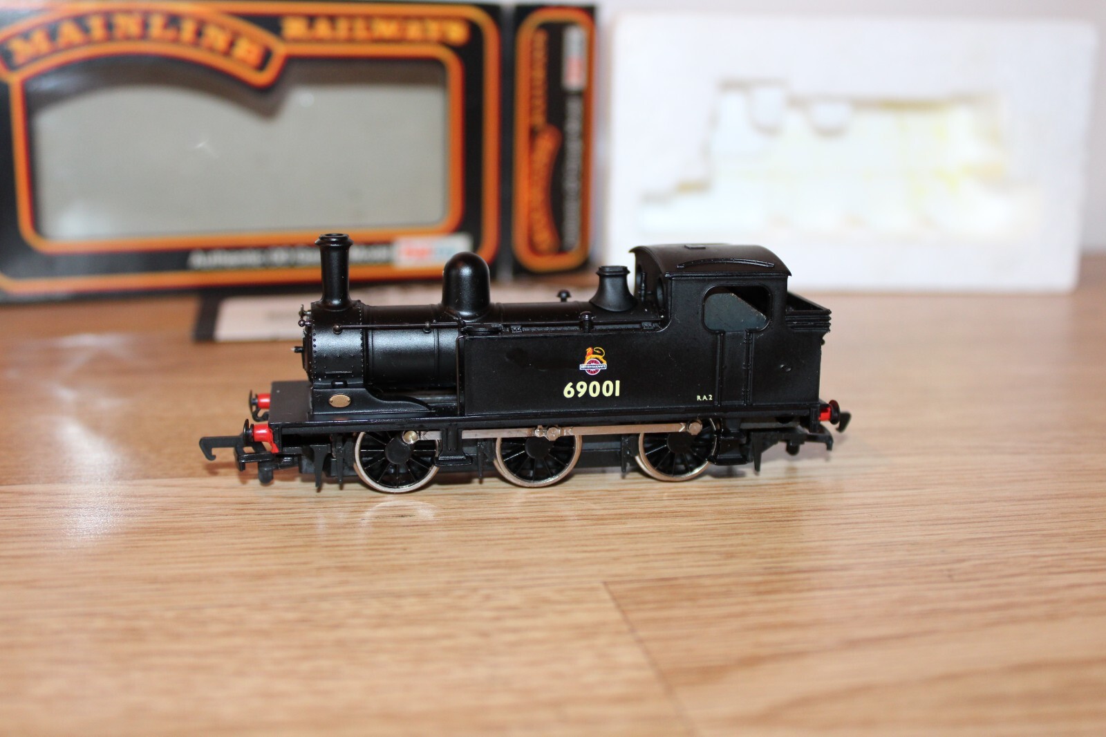 Mainline 37070 OO Gauge 0-6-0T Class J72 Steam Locomotive BR Black ...