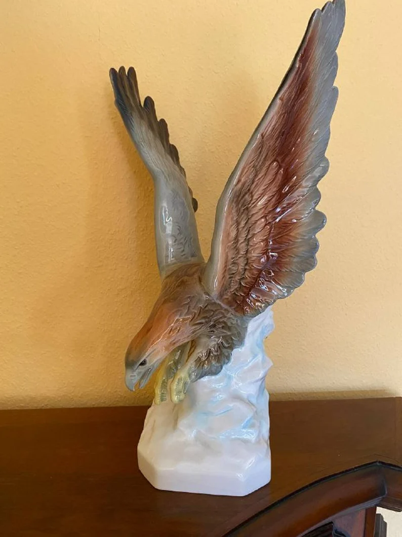 Vintage GERMANY PORCELAIN Goebel Collectible Figurine Eagle hunting ...