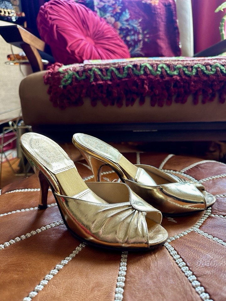 VINTAGE 1950s GOLD LAMÉ LEATHER SPRINGOLATORS MULES HEELS STILETTO PEEP ...