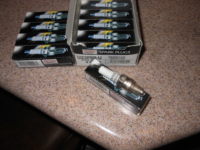 NOS Genuine DENSO U Groove U22fsr-u Spark Plug 4008 NGK Cr7hsa Autolite ...