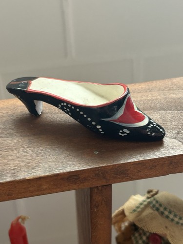 vintage nick nack Shelf With Vintage Nick Nacks | eBay