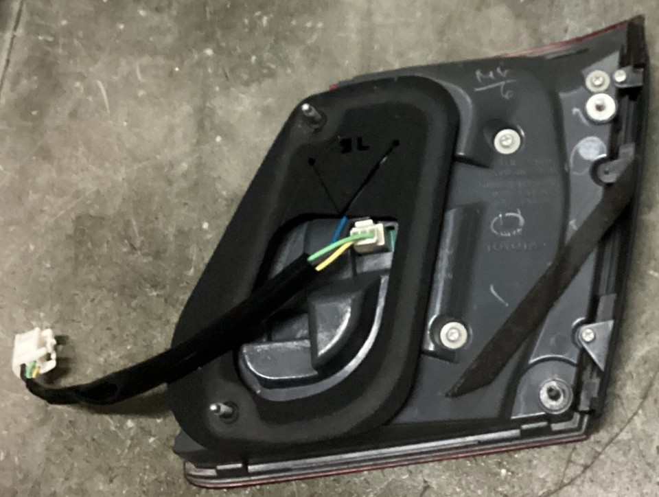07-09 LEXUS LS460 DRIVER LEFT SIDE REAR TRUNK INNER TAIL LIGHT ...