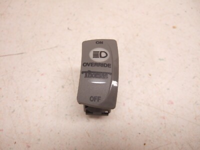 FREIGHTLINER THOMAS TBB52003187 MOMENTARY ROCKER SWITCH | eBay