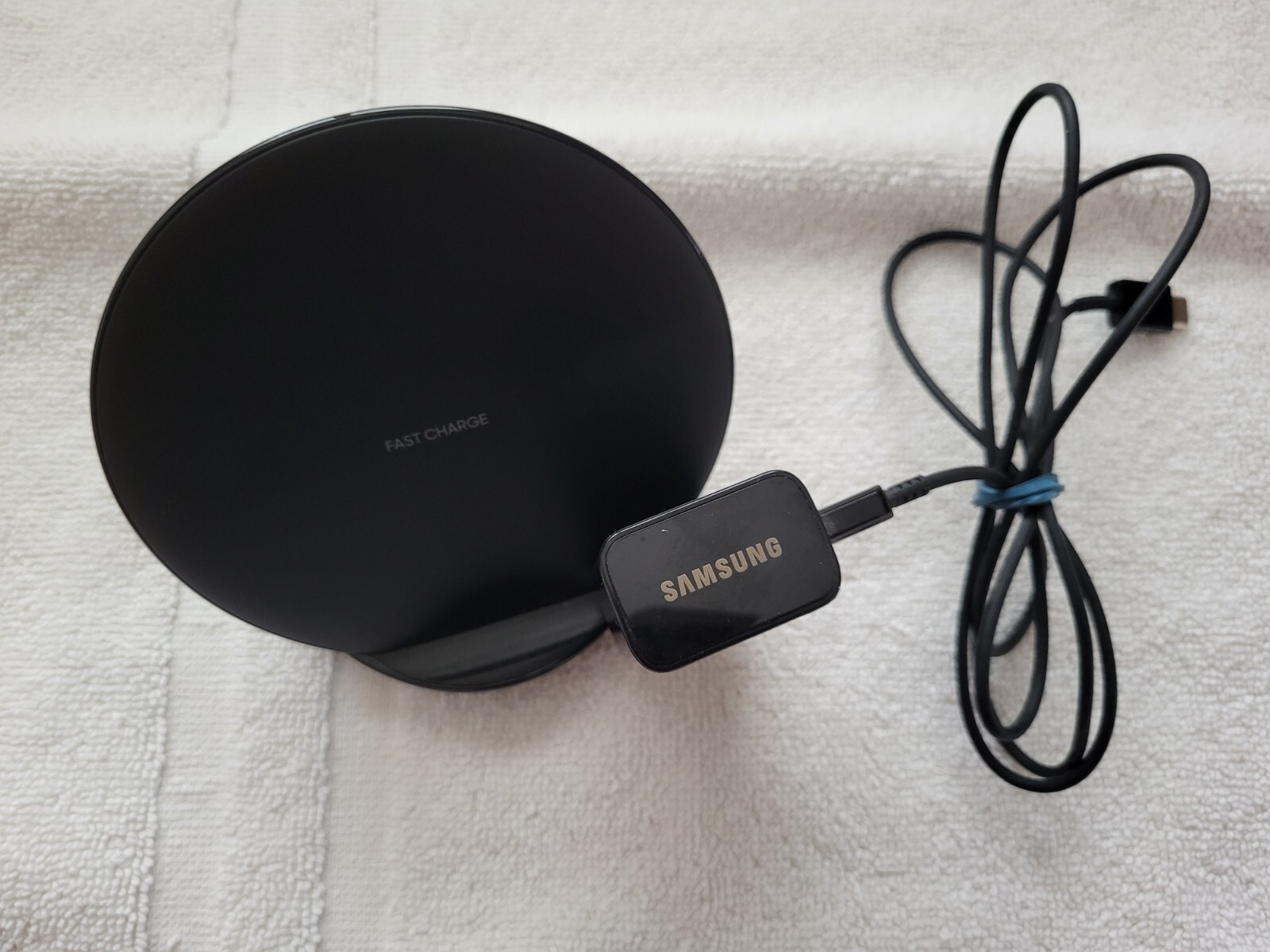 Samsung Wireless Desktop Fast Charger Model EP-N5100 with Cable | eBay