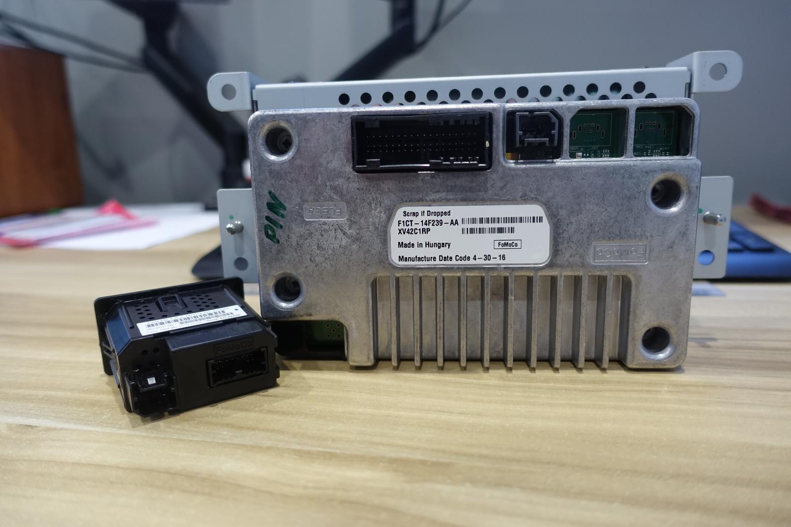 FORD KUGA SYNC 2 NAVIGATION SCREEN W/ APIM F1CT-14F239-AA USB HUB F1CT ...