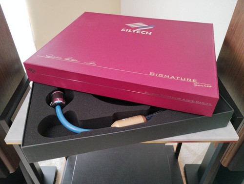 Pure Silver-Gold Alloy Metallurgy 1.5m Siltech Ruby Hill II Power Cable ...