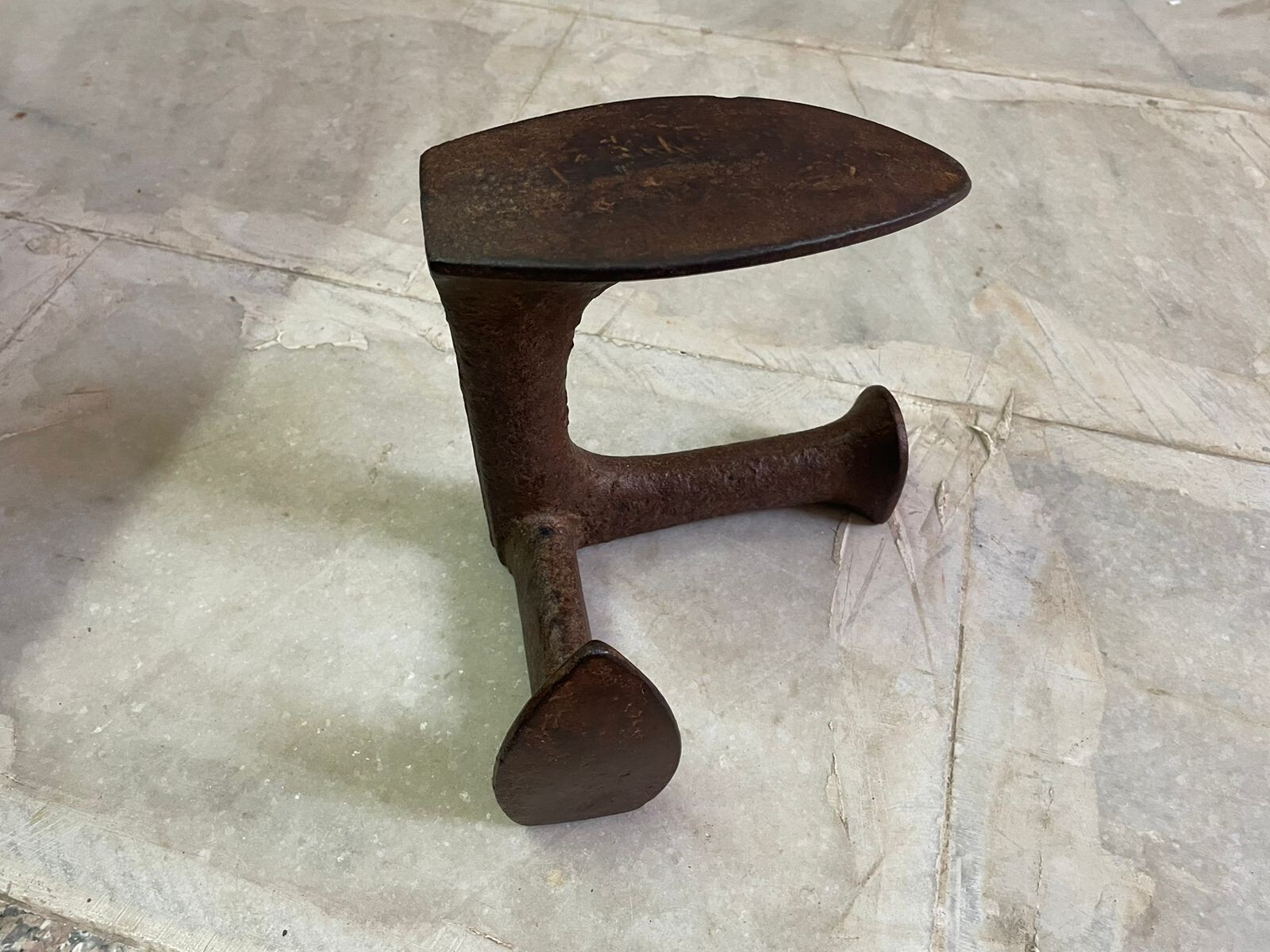 Old Cast Iron Three-Footed Cobblers Shoemaker Anvil Tool Shoe Shine ...