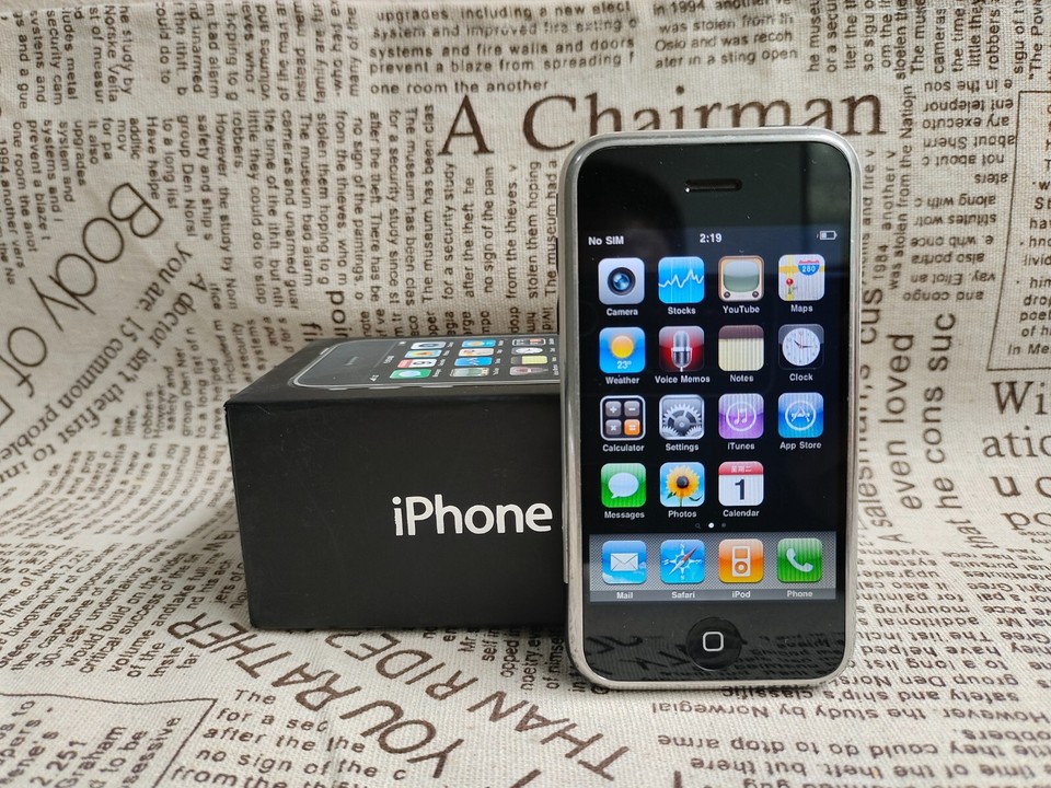 Apple iphone 1st Generation 4/8/16GB Unlocked iphone 2G A1203 Rare ios ...