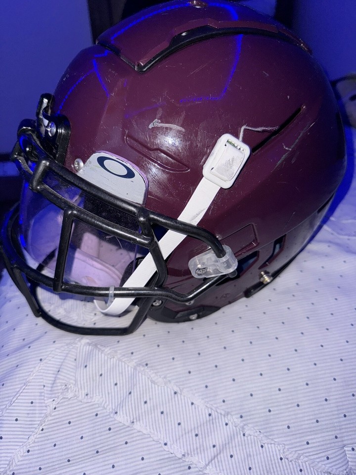 Schutt F7 VTD Collegiate Football Helmet - Maroon - Size L | eBay