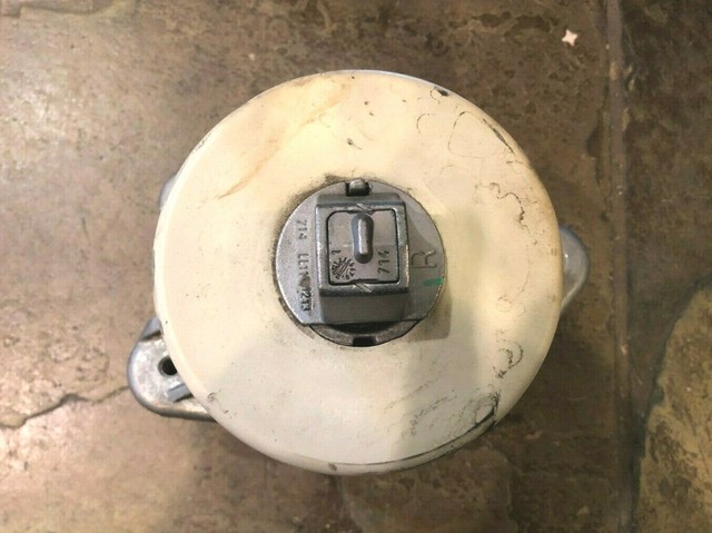 2015 2016 2017 MERCEDES S600 ENGINE RIGHT MOTOR MOUNT, 2222401000 ...