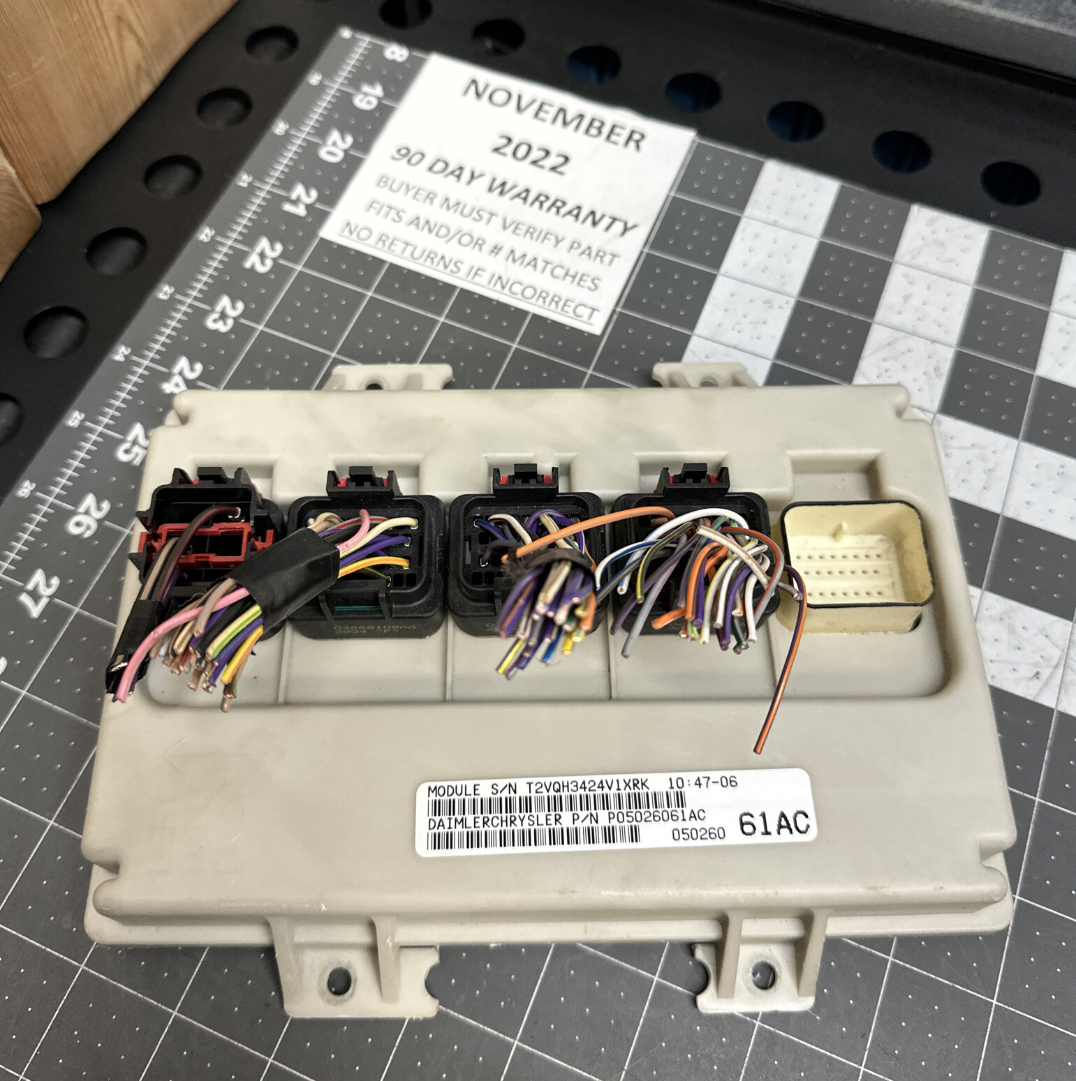 2005 2006 DODGE CARAVAN BODY CONTROL MODULE BCM OEM P05026061AC | eBay