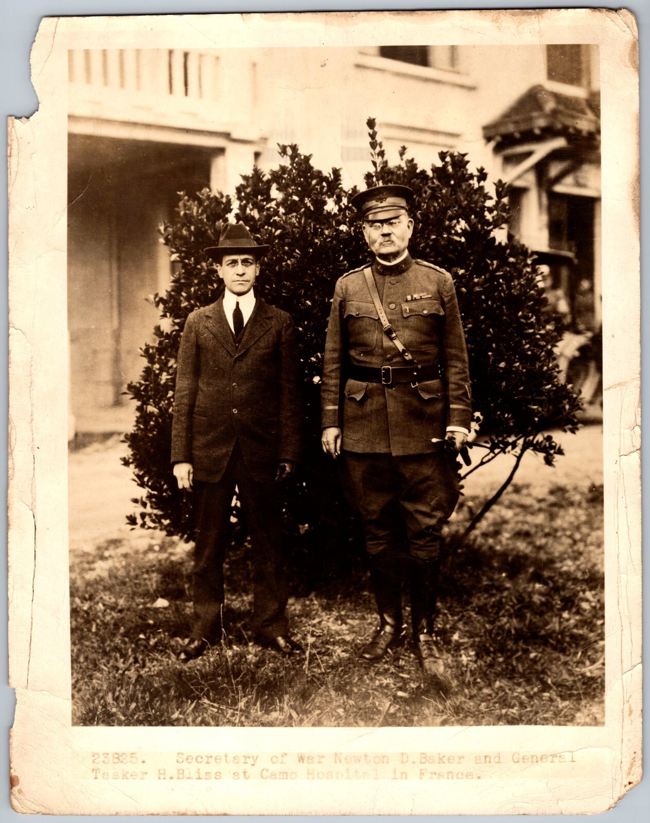 WWI Photo Sec. of War Newton D .Baker and Gen. Tasker H. Bliss at camp ...